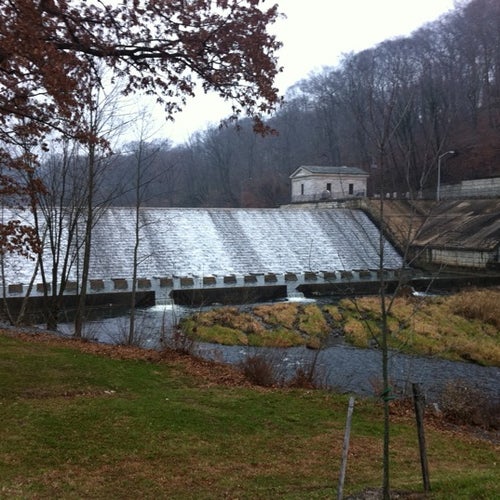 Lake Roland - 1000 Lakeside Dr - Baltimore