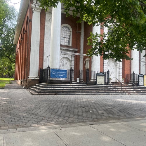 Center Church - 250 Temple St - New Haven