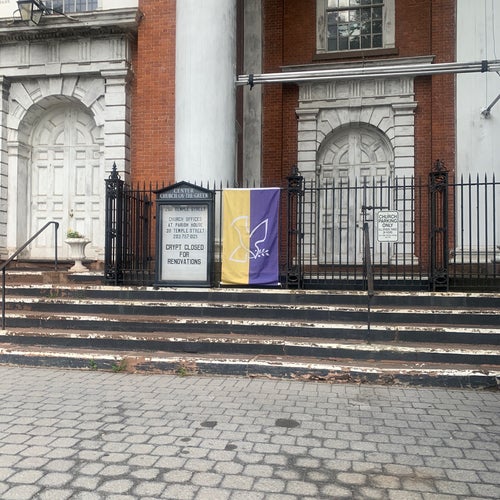 Center Church - 250 Temple St - New Haven