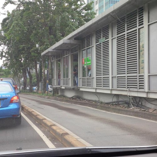 Halte TransJakarta GOR Sumantri - Jl. H. R. Rasuna Said - Jakarta Selatan