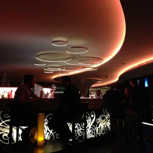 Java Club - Quai du Mont-Blanc 19 - Genève