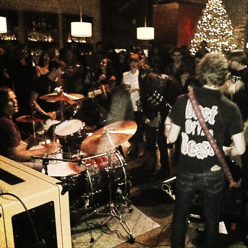 Rontoms - 600 E Burnside St - Portland