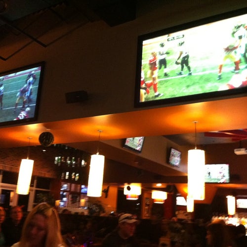 Courtside Grille - 13901 Race Track Rd - Tampa