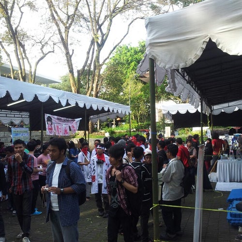 Campus Center (CC) Barat ITB - Insitut Teknologi Bandung - Bandung