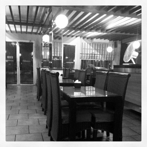 Pat Thai Bangkok Seafood Restaurant - Ruko Easton C10-11 Lippo Cikarang