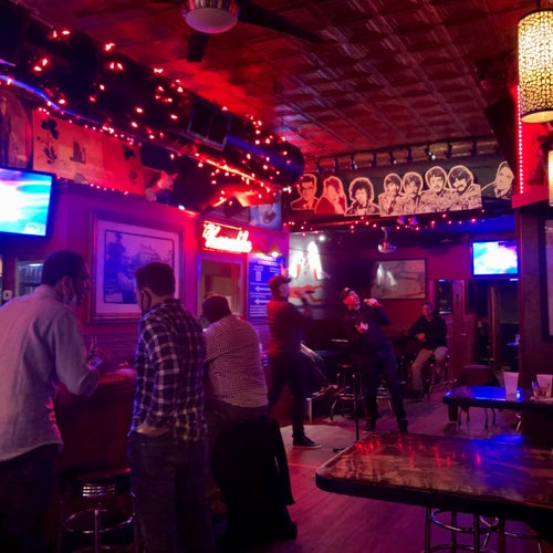 Louie's Pub - 1659 W North Ave - Chicago