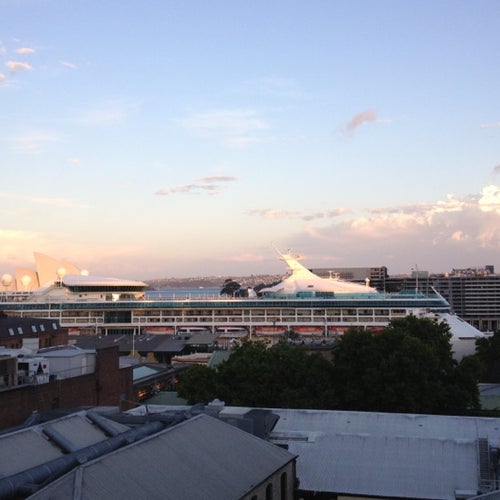 The Glenmore Rooftop Hotel - 96 Cumberland St - The Rocks