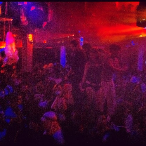 Club Unity - 1171, rue Sainte-Catherine E - Montréal