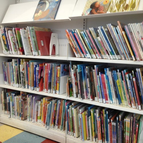 New York Public Library - Inwood - 4790 Broadway - New York