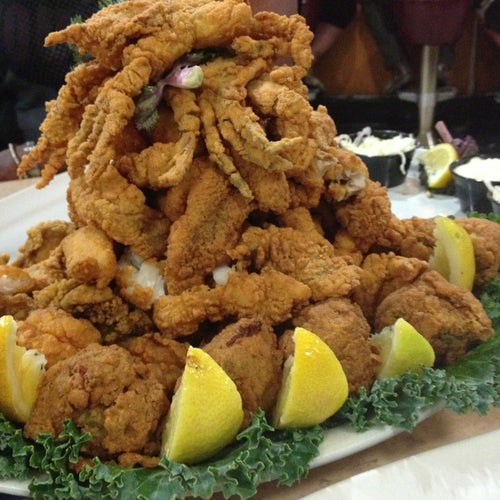 Deanie's Seafood Restaurant in the French Quarter - 841 Iberville St ...