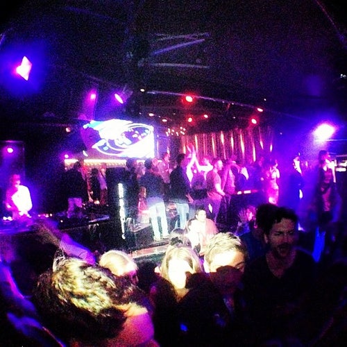 The Sutton Club - Carrer de Tuset, 13 - Barcelona