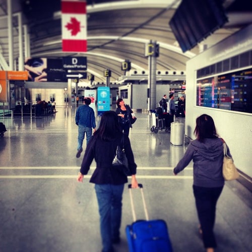 Toronto Pearson International Airport (YYZ) - 3111 Convair Dr - Mississauga