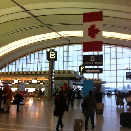 Toronto Pearson International Airport (YYZ) - 3111 Convair Dr - Mississauga