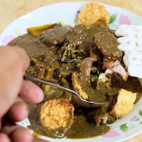 Rujak Cingur Ahmad Jais - Jl. Achmad Jais 40 - Surabaya