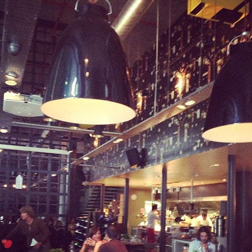 The Refinery Bar - 110 Southwark St - London