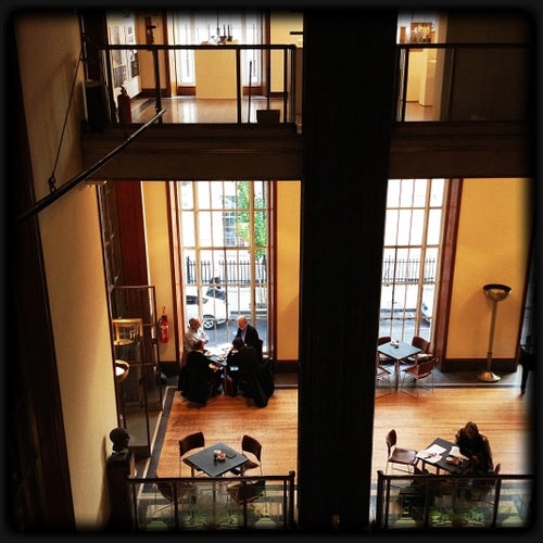 Royal Institute of British Architects - 66 Portland Pl - London