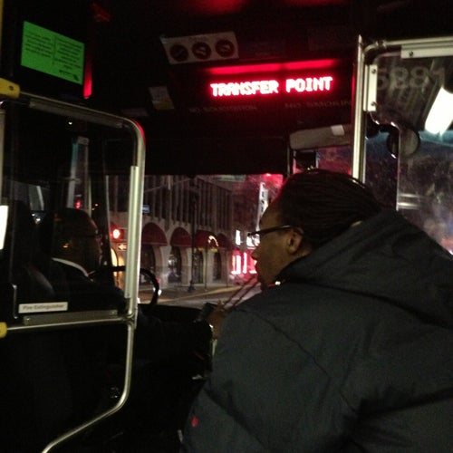 NJT - Transfer Point / Bus Stop - 32nd St & Bergenline Ave - Union City