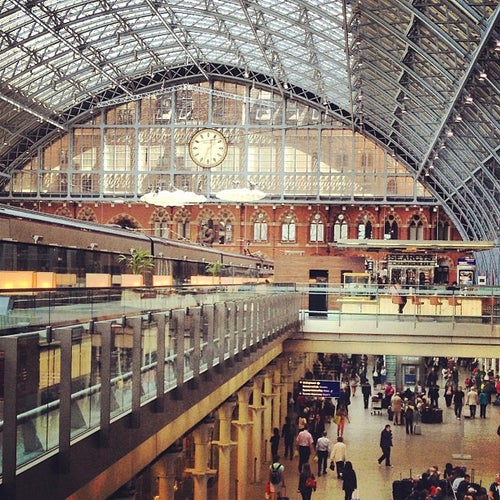 London St Pancras International Railway Station (STP) - Pancras Rd - London