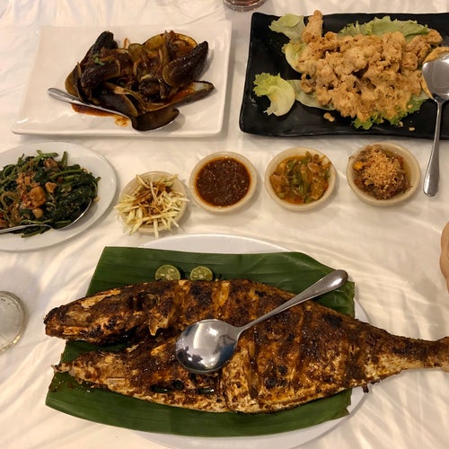 Layar - Jalan Raya Bukit Mas No. 109 - Surabaya