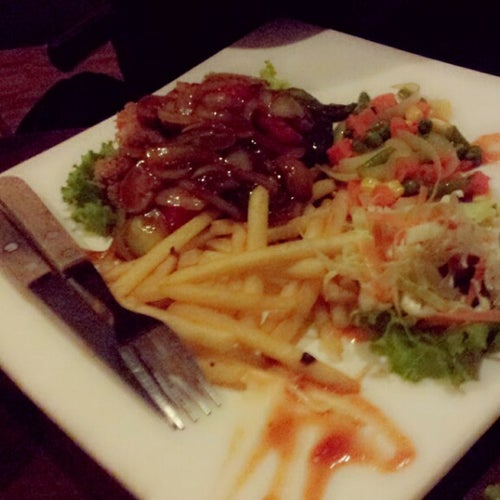 Maroon Café - Jalan Ronggo Warsito - Pekanbaru