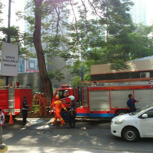Menara Bank Danamon - Jl. Prof. Dr. Satrio Kav. E4 No. 6 - Jakarta Selatan