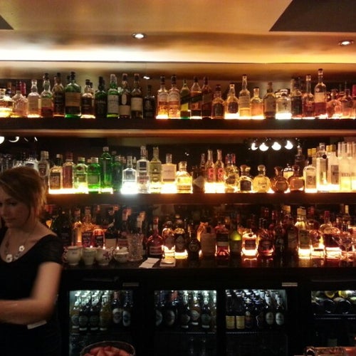 Monteiths - 61 High St - Edinburgh