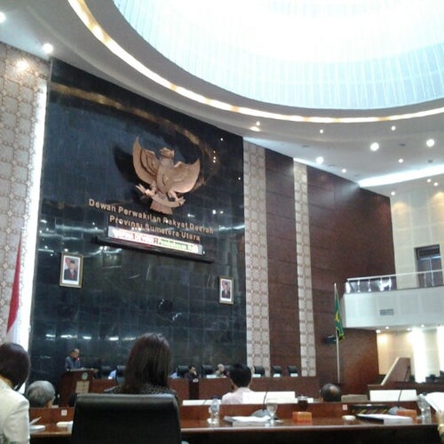 Kantor DPRD Provinsi Sumatera Utara - Jln. Imam Bonjol No. 5 - Medan