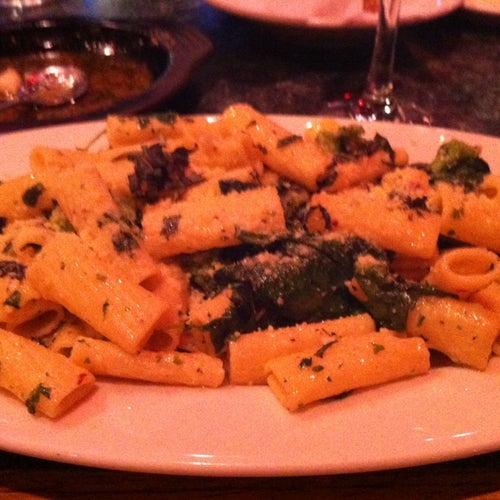 Cascone's Italian Restaurant - 3737 N Oak Trfy - Kansas City