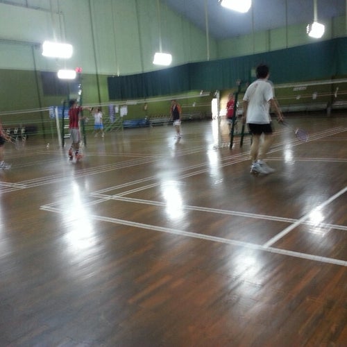 Lapangan Bulutangkis - Pola Bugar Sports Club - Jakarta