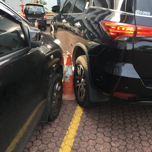 Wisma Budi - Jl. H.R. Rasuna Said Kav. C-6 - Jakarta Selatan