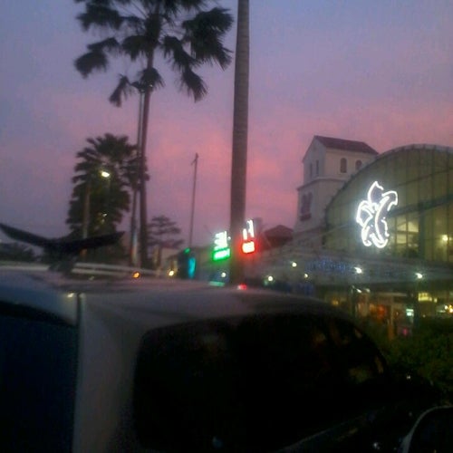 Bellanova Country Mall - Jl. M.H. Thamrin No. 8 - Bogor