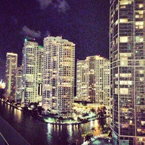 Area 31 - 270 Biscayne Boulevard Way - Miami