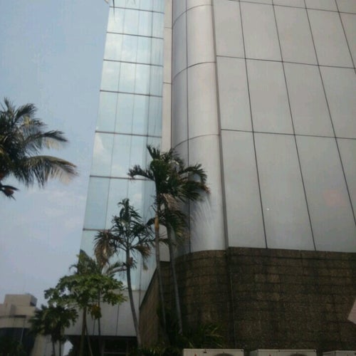 BCA KCU Matraman - Jalan Matraman Raya No. 14-16 - Jakarta