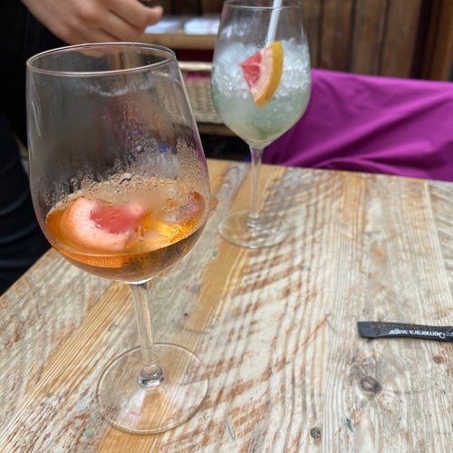 Brel Bar Restaurant - 39 Ashton Lane - Glasgow