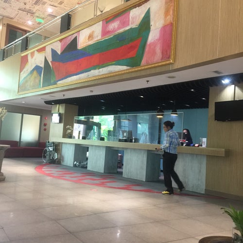 Hotel Ibis Tamarin - Jalan Kyai Haji Wahid Hasyim No. 77 - Jakarta Pusat