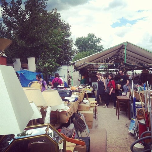 Flohmarkt am Mauerpark - Bernauer Str. 63-64 - Berlin