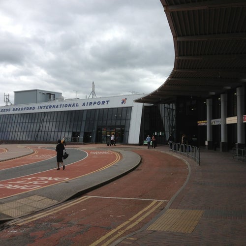 Leeds Bradford International Airport (LBA) - White House Ln - Leeds