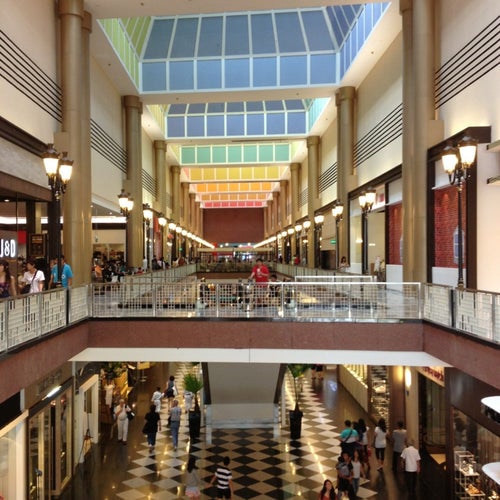 Millenia Walk - 9 Raffles Blvd - Singapore