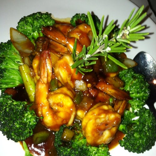 Friendship Chinese Restaurant - 2830 N Milwaukee Ave - Chicago