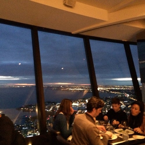 360 Restaurant - 301 Front St W - Toronto
