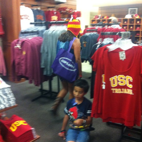 USC Bookstore (BKS) - 840 Childs Way - Los Angeles
