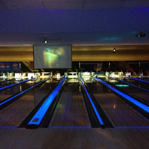 Bowlero Queens - 69-10 34th Avenue - Woodside