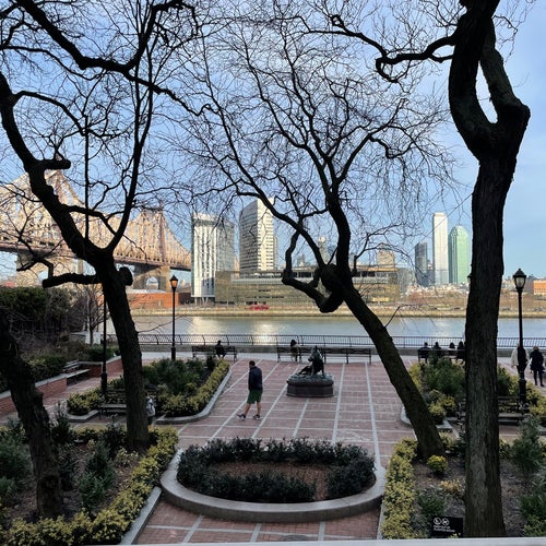 Sutton Place Park - 1 Sutton Pl S - New York