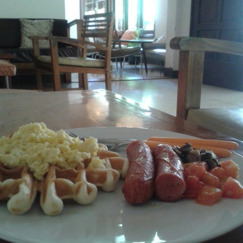 Warung Pasta - Jl. Ganeca No. 4 - Bandung