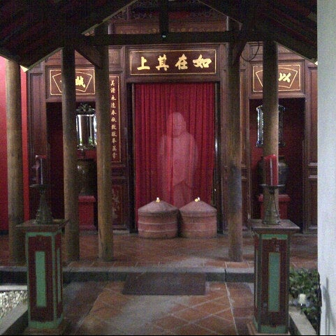 Ban Lam Wine Shop & Bar - Hotel Tugu Malang - Malang