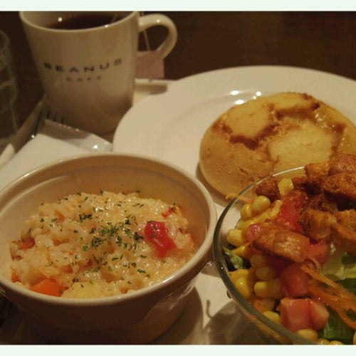 BEANUS CAFE - 新宿3-1-17 - 新宿区