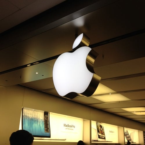 Apple Pacific Centre - 701 West Georgia Street - Vancouver