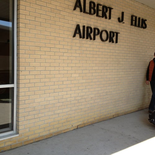 Albert J. Ellis Airport (OAJ) - 264 Albert J Ellis Airport Rd - Richlands