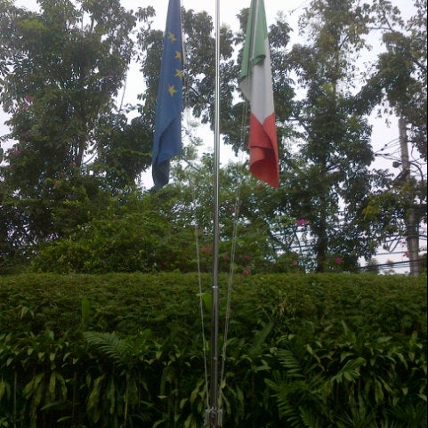 Kedutaan Besar Italia (Ambasciata d'Italia) - Jalan Diponegoro No. 45 ...