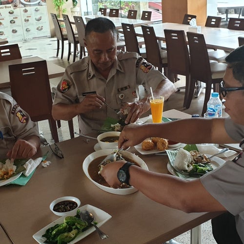 Munik Restoran - Jl. Matraman Raya No. 80-82 - Jakarta